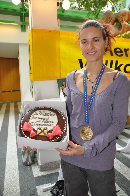 Vorchdorf gratuliert der Kickbox Europameisterin Judith Sulzner ...