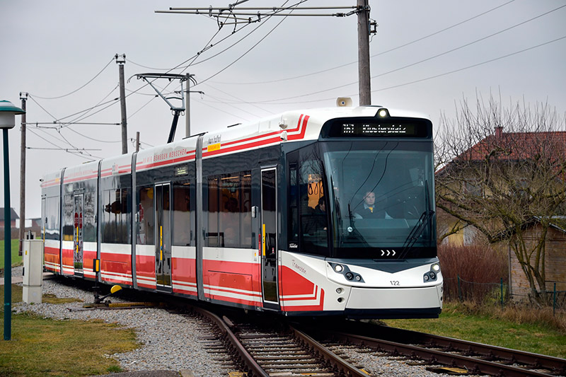stadt.regio.tram Fahrzeuge offiziell in Betrieb | Vorchdorf Online