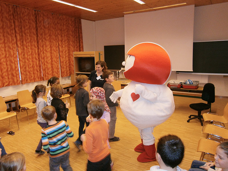 Mach dich sichtbar! Helmi ist da! | Vorchdorf Online